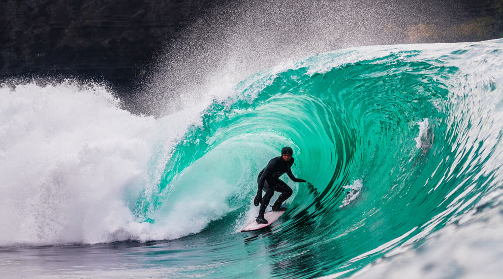 10 Best Islands for Surfers
