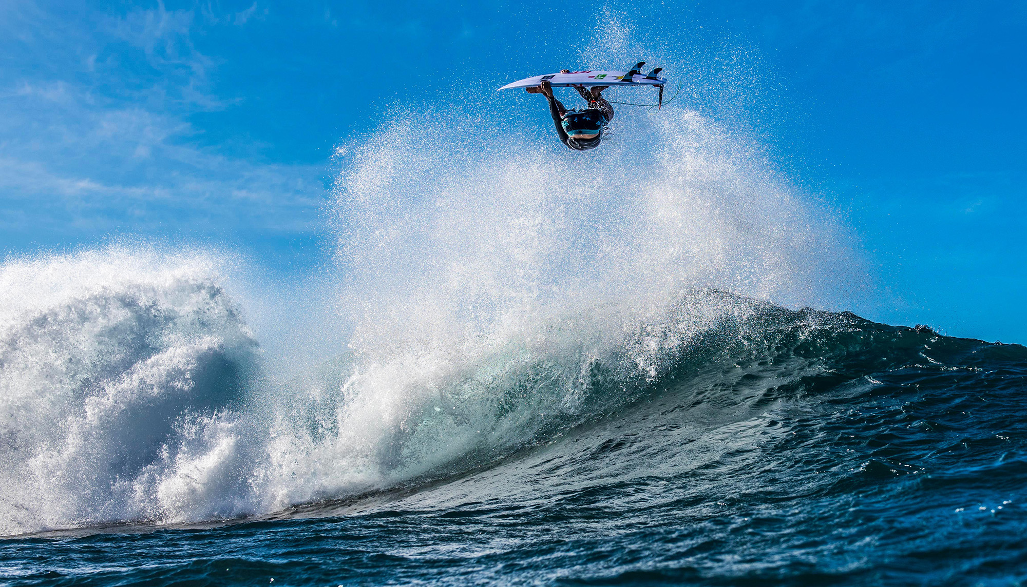 Local Pro: Dayanidhi Das, Maui Surf Photographer - Surfline