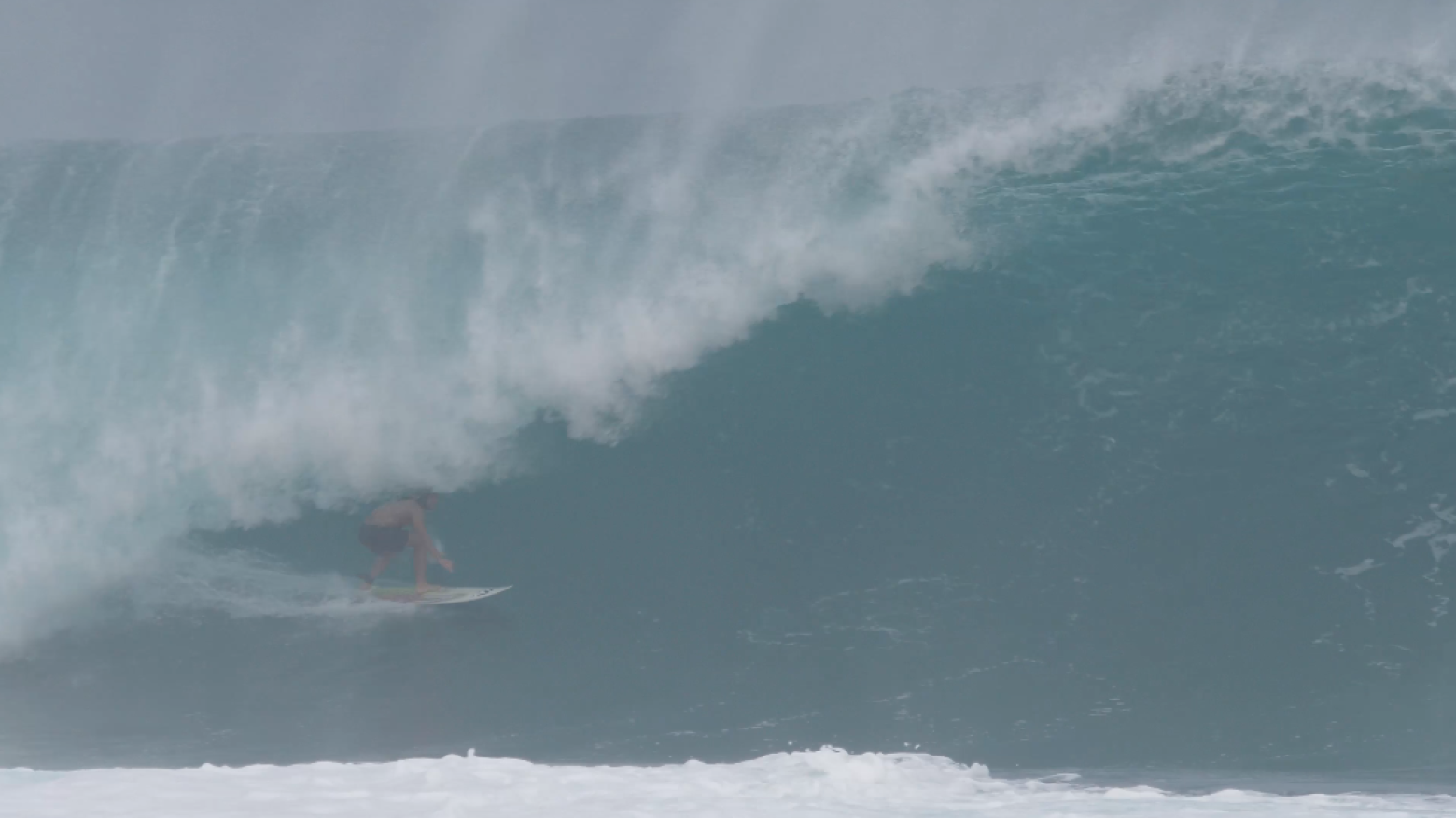 WOTW: Landon Mcnamara at Pipeline, Feb 4th, 2018