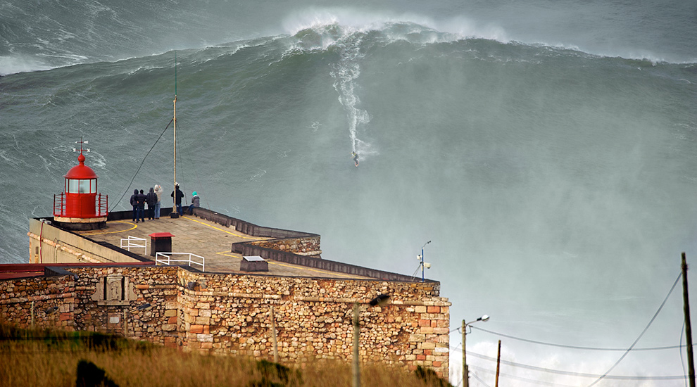 Spot Check: Nazaré Surfing Guide [with HD Photos and Video]