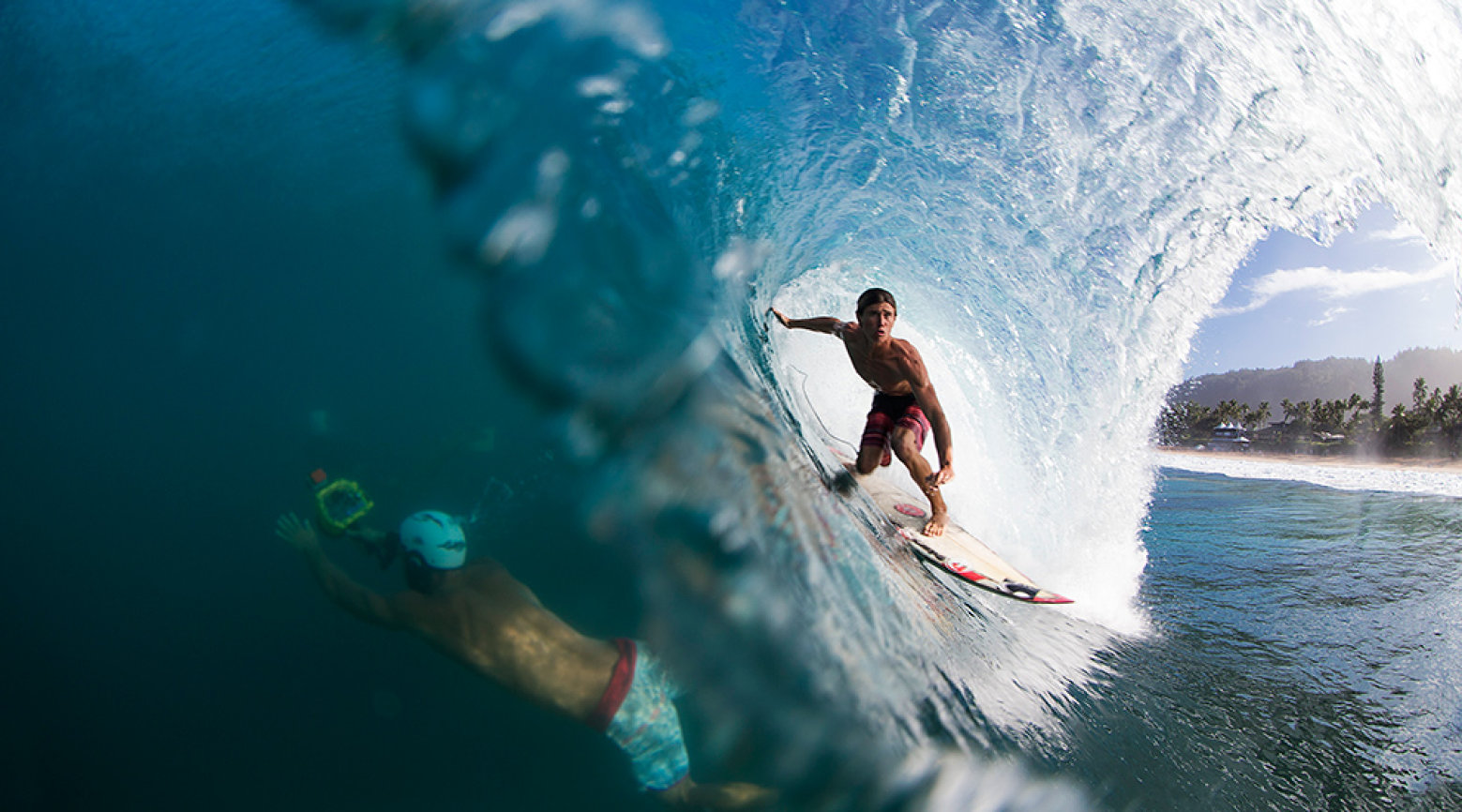 Spot Check: Off-the-Wall Surfing Guide [with HD Photos and Video]