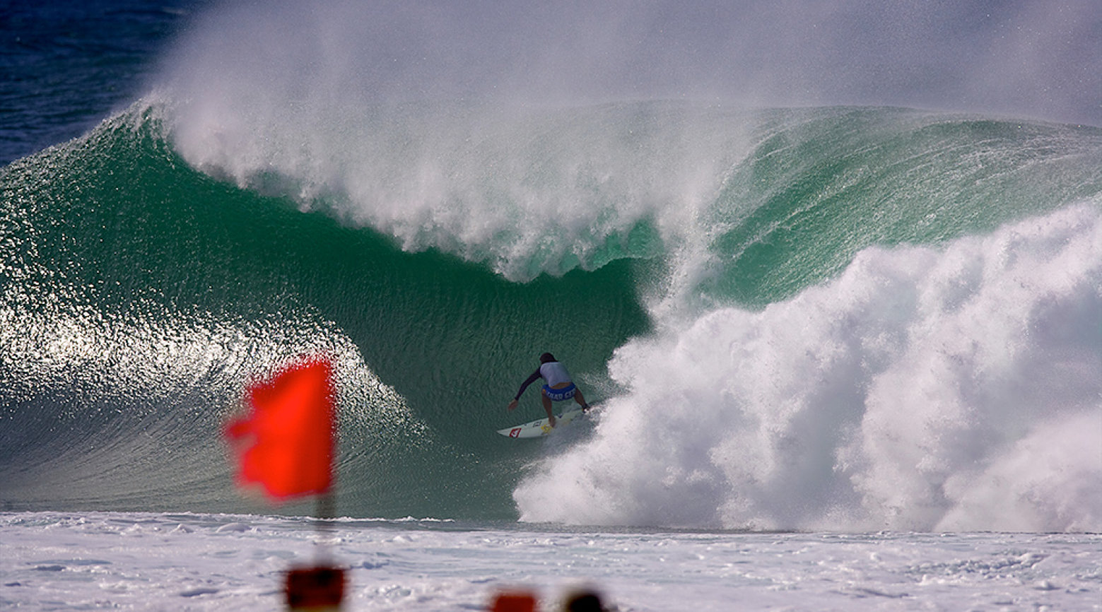 Spot Check: Off-the-Wall Surfing Guide [with HD Photos and Video]