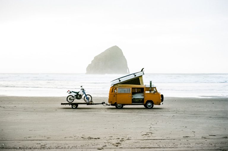 Best Surf Cars: The Ultimate Guide to Trucks, Cars, and Vans for Surfers
