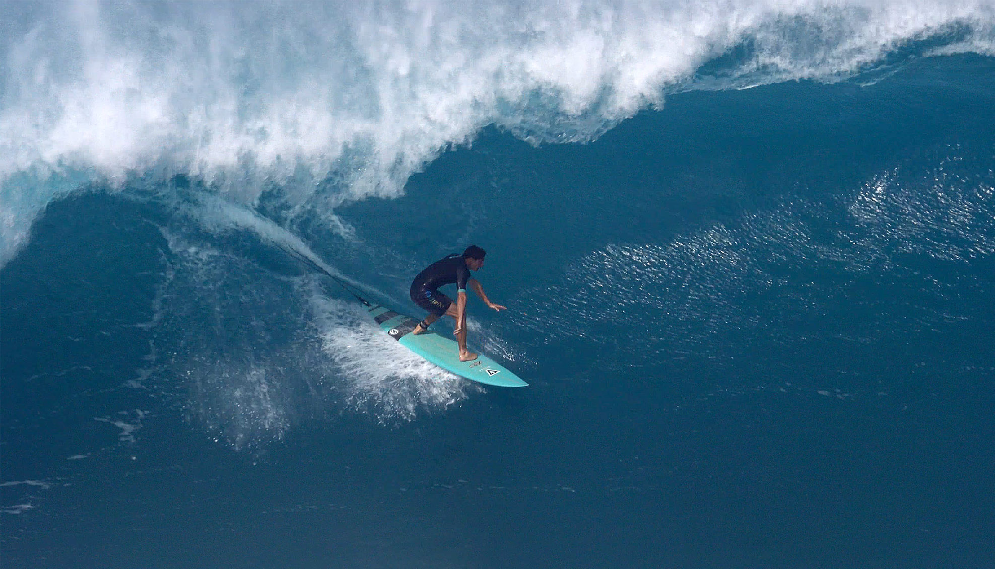 Cam Richards' O'Neill Wave of the Winter Bomb - Surfline