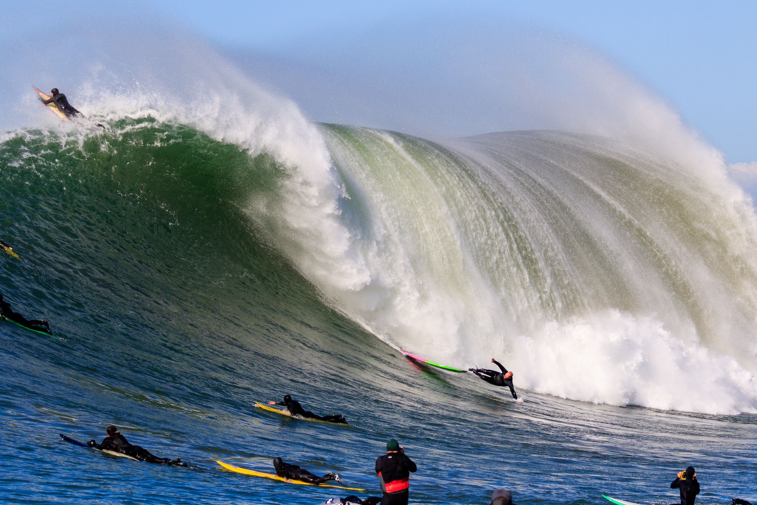Mechanics of Maverick's: Breaking Down California's Iconic XL Wave