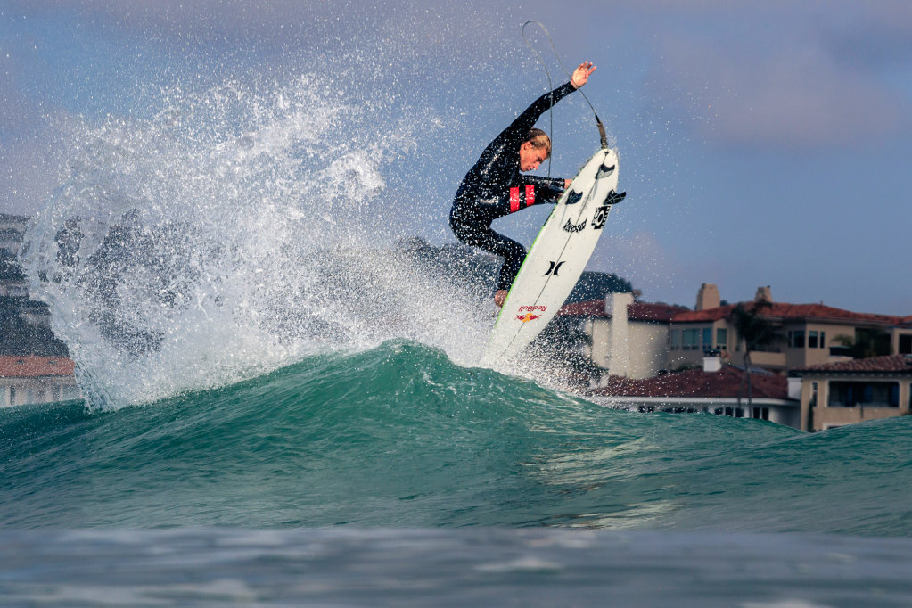 Solid, Fast-Moving Swell Hits SoCal