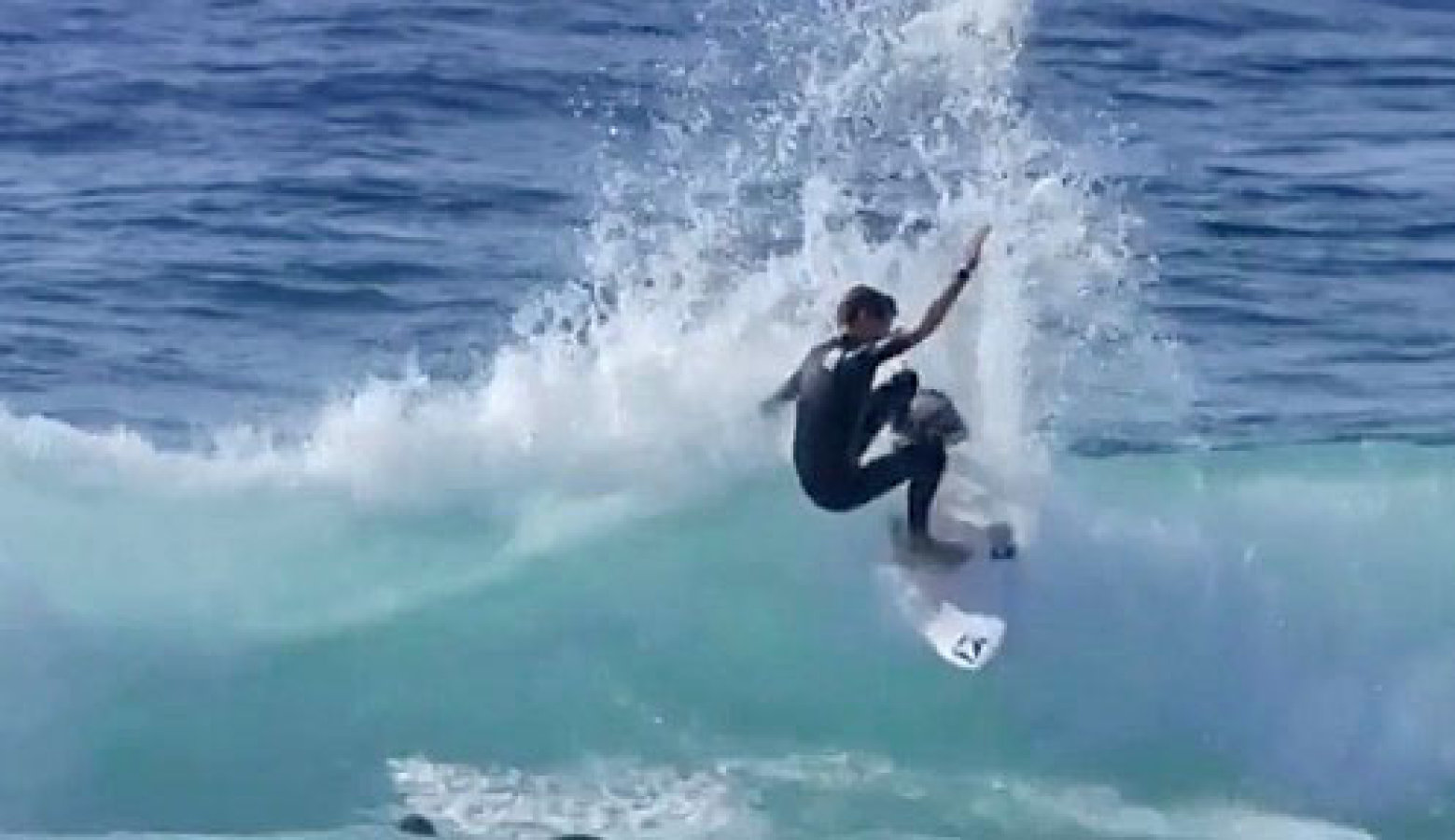 Nolan Rodgers Trains with Micro Surf Academy in Australia