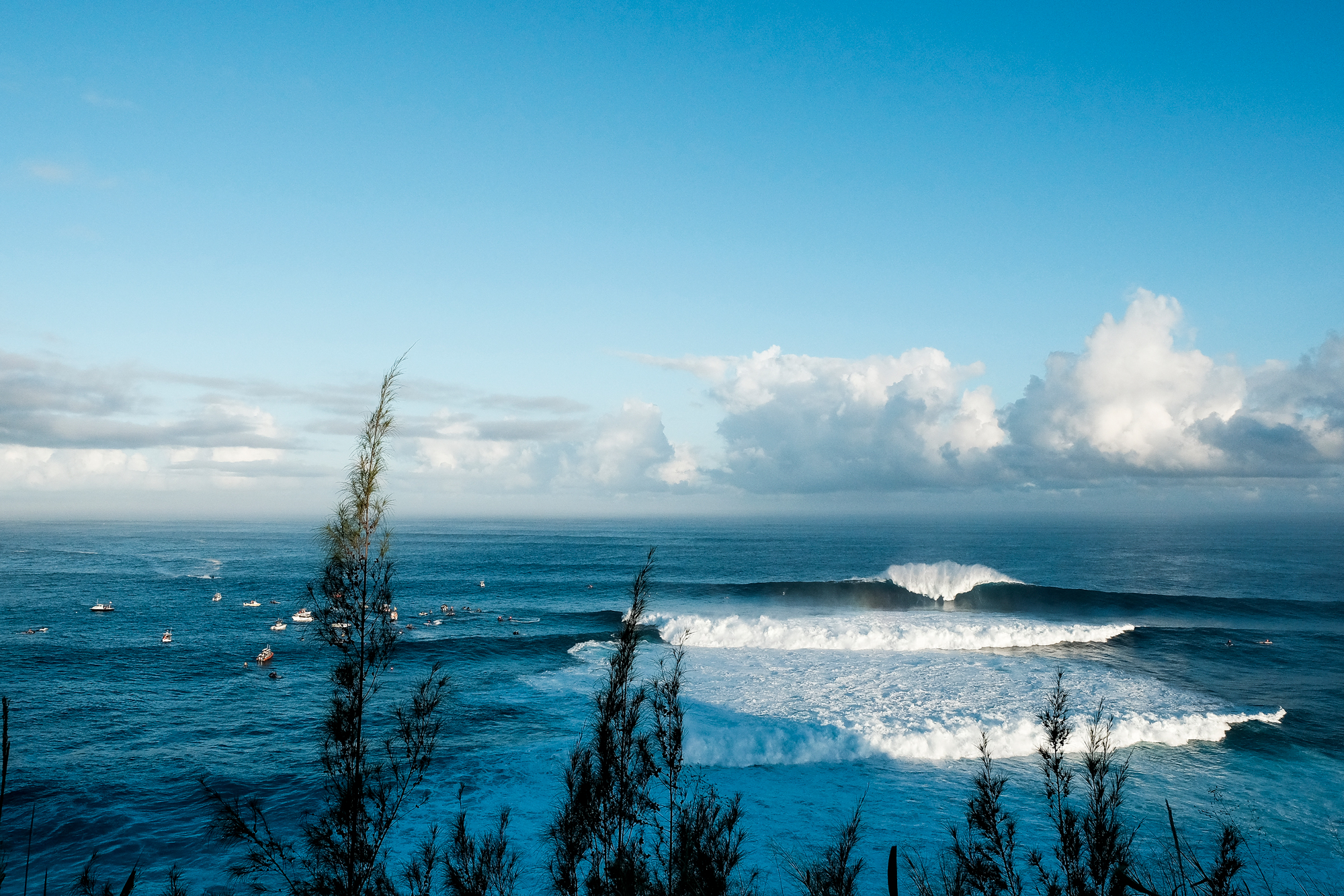 Biggest North Pacific Swell Since Dec '19 On the Way to Jaws, Waimea