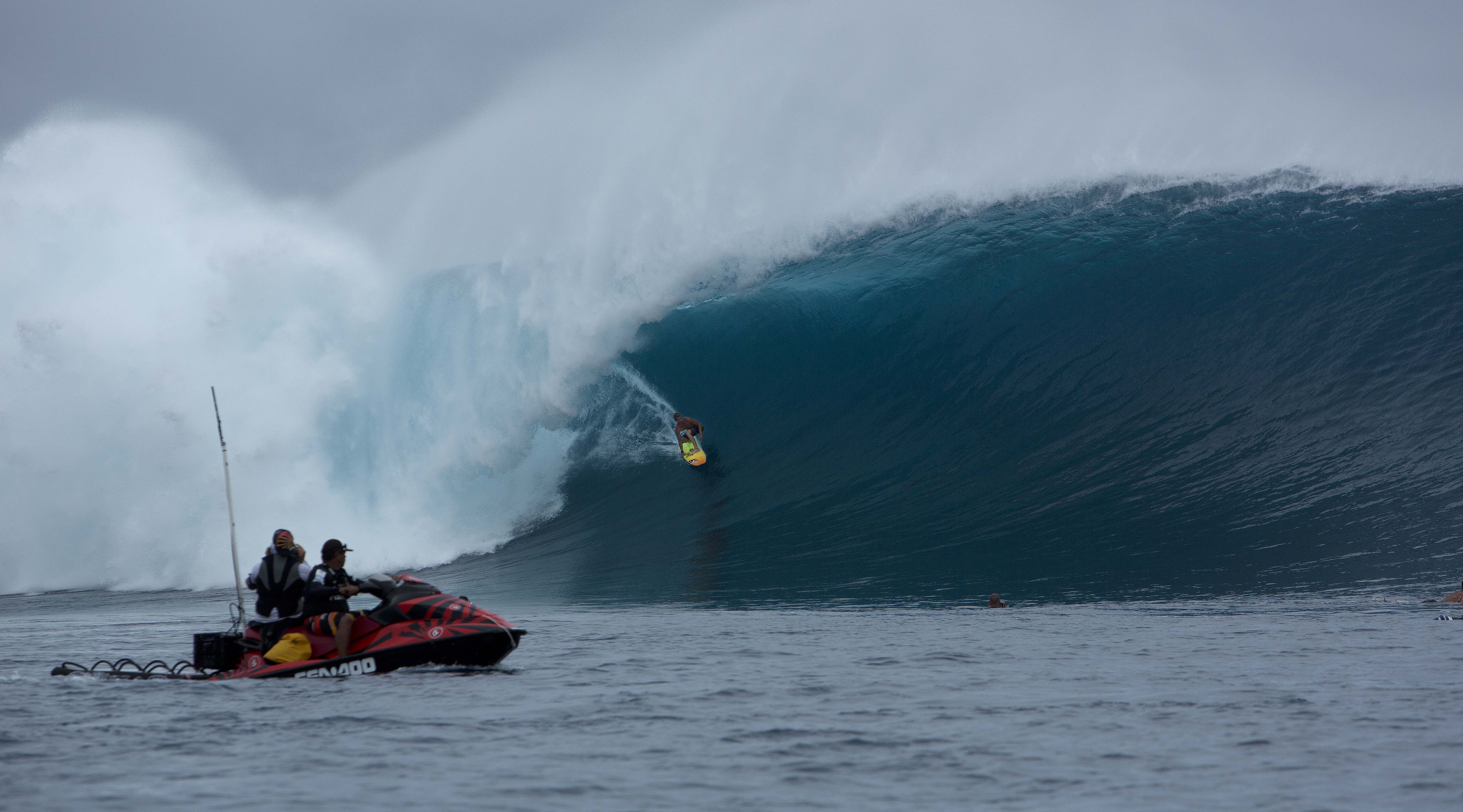 Anatomy of a Swell: Cloudbreak, June 2012