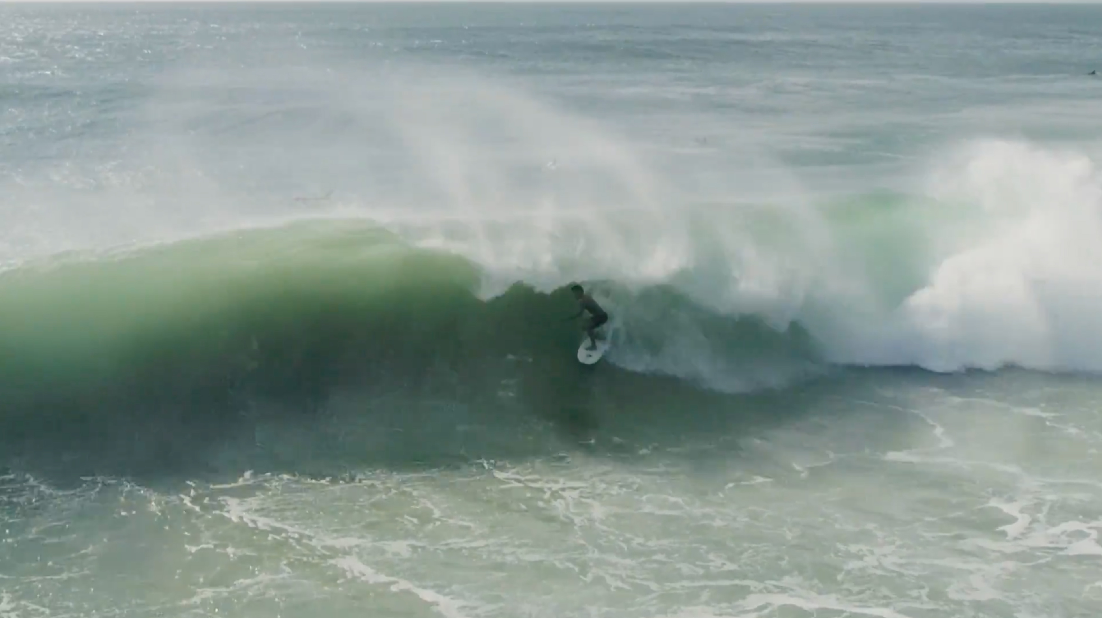 Glorious Burleigh Barrels – Cyclone Gretel - Surfline