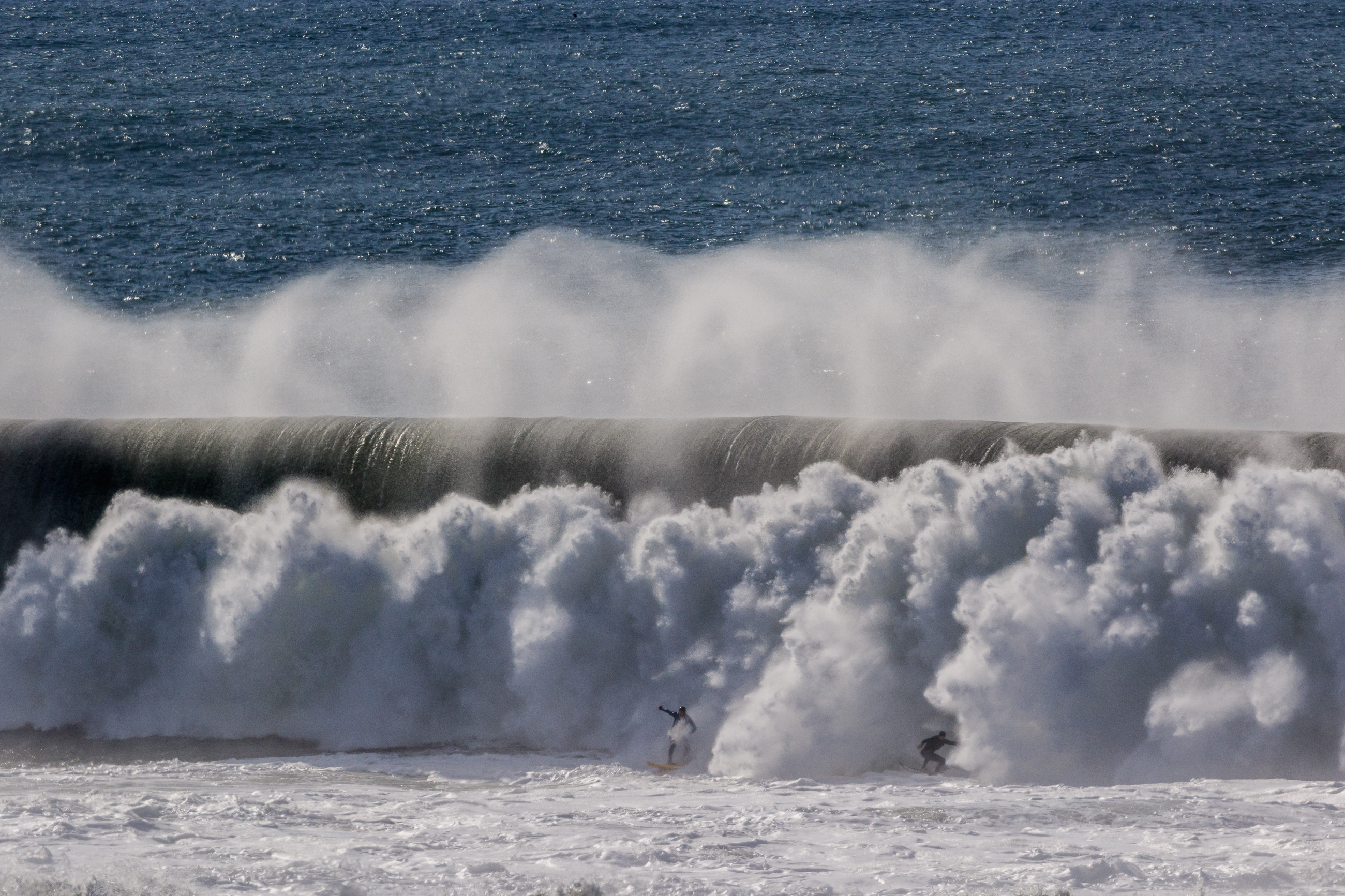 What’s a Big-Wave Surfer to Do This Season?