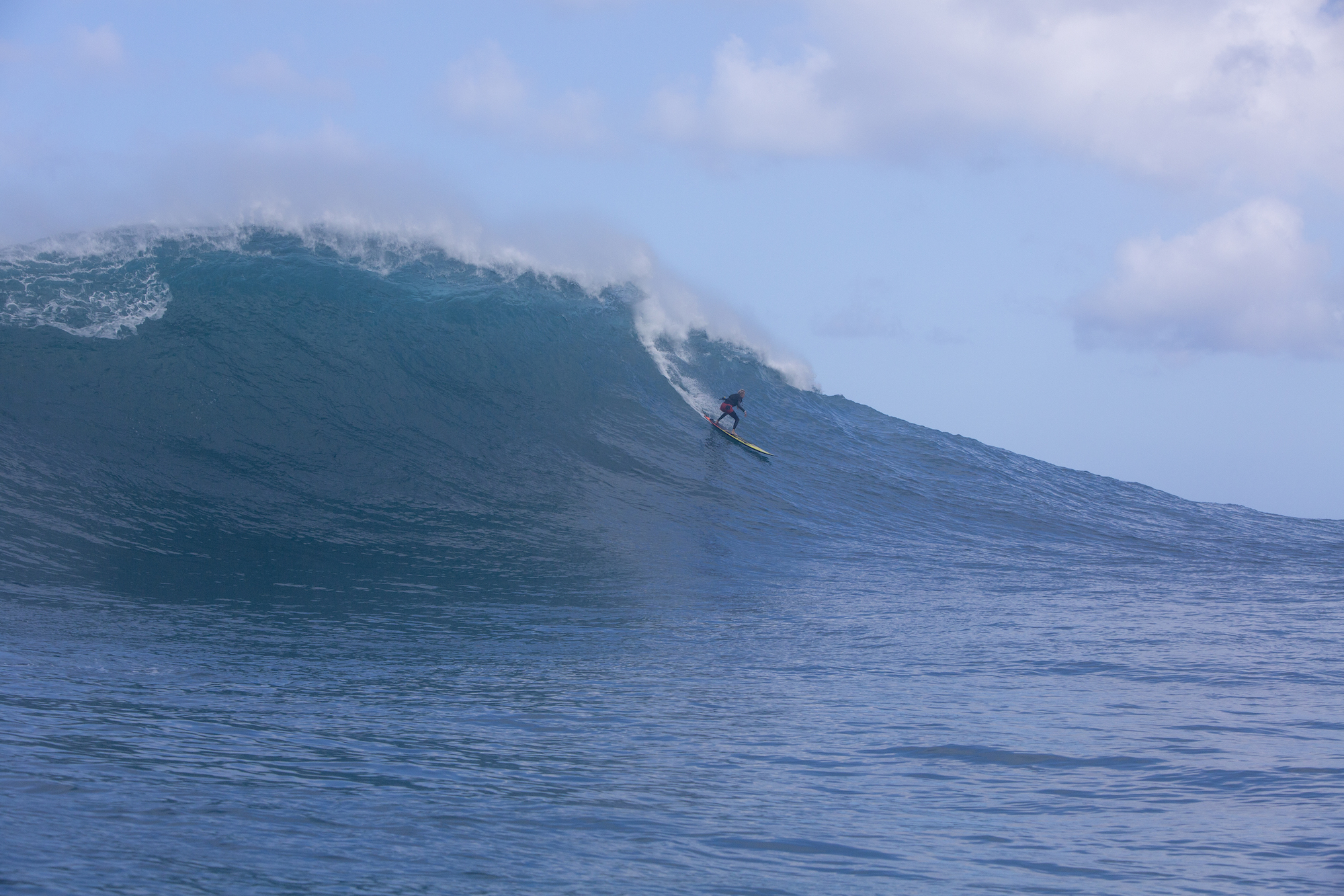 Update: Huge Swell Shakes Up Red Bull Magnitude Contest