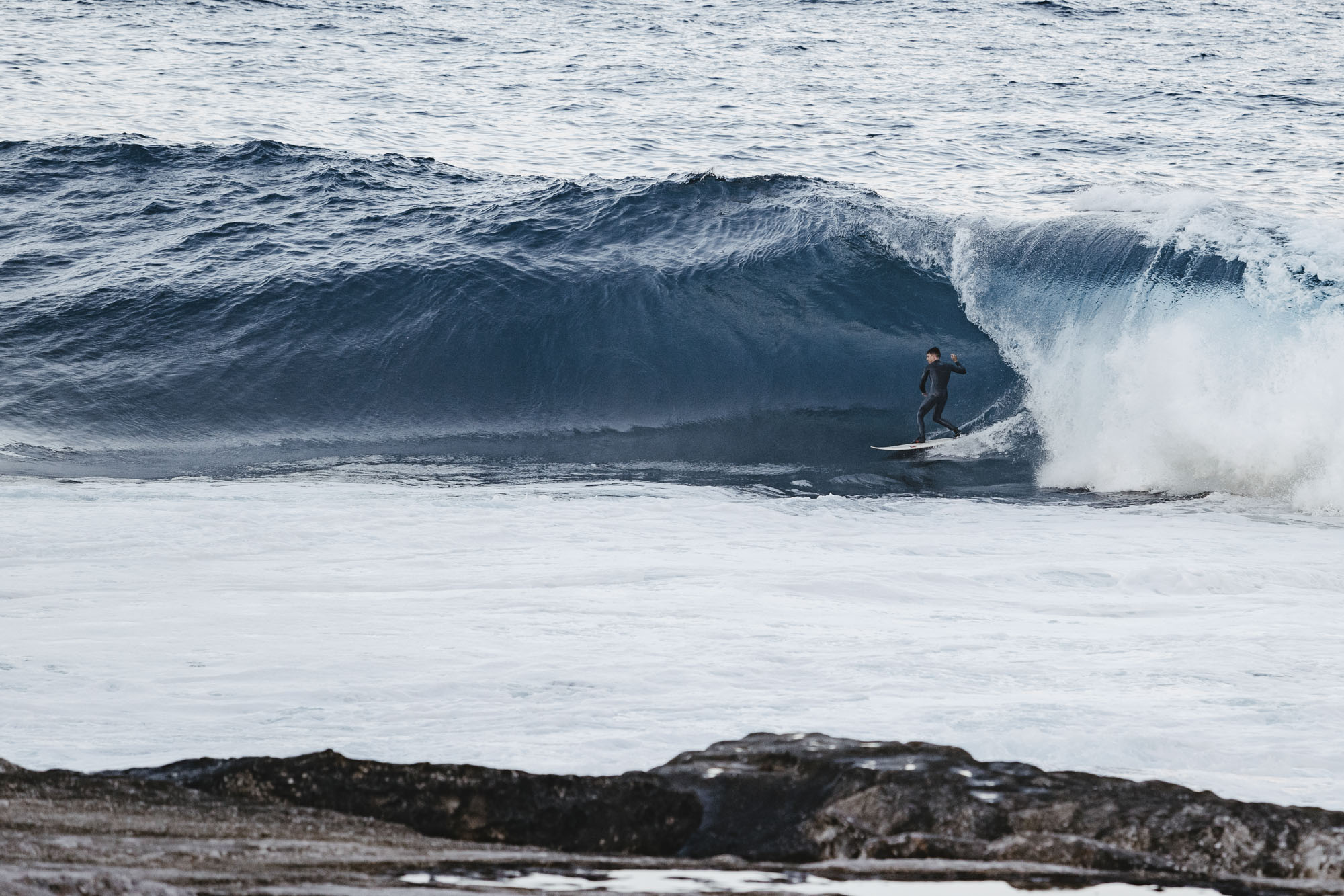 Slab-Filled Moments From Cape Solander