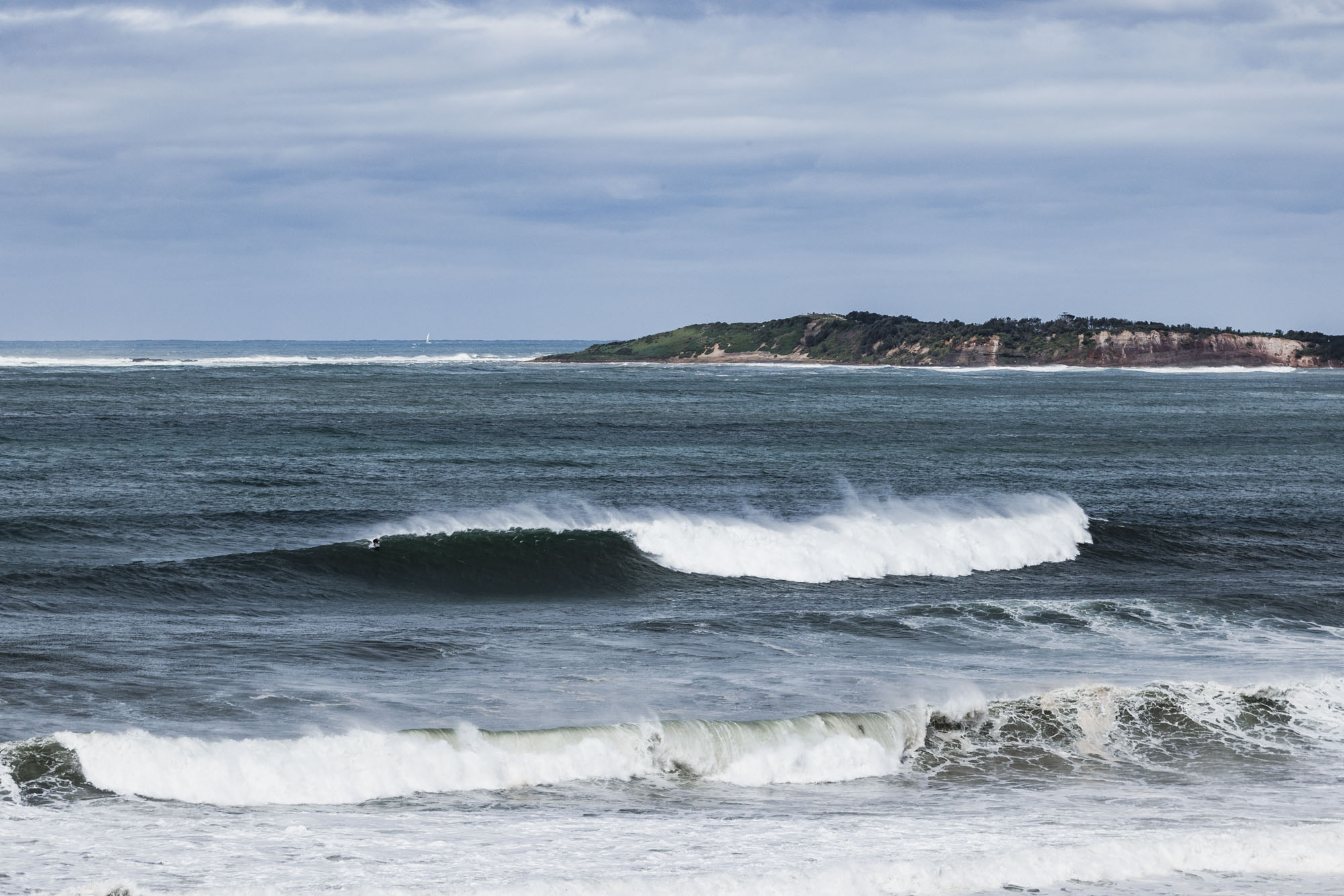 April 2, 2022: Sydney And The Bombies