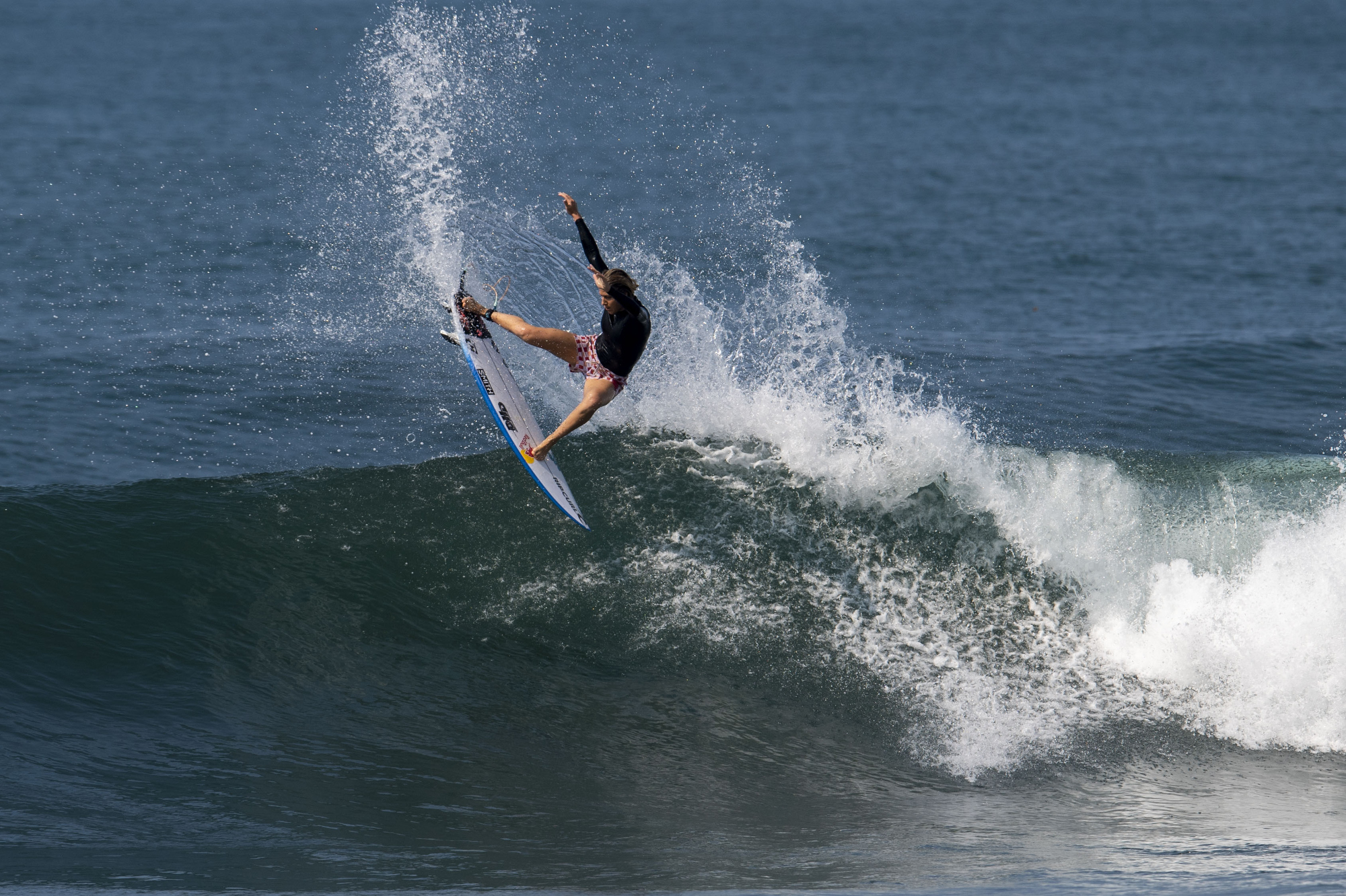 The Standard: Freestyle Shredding In El Salvador