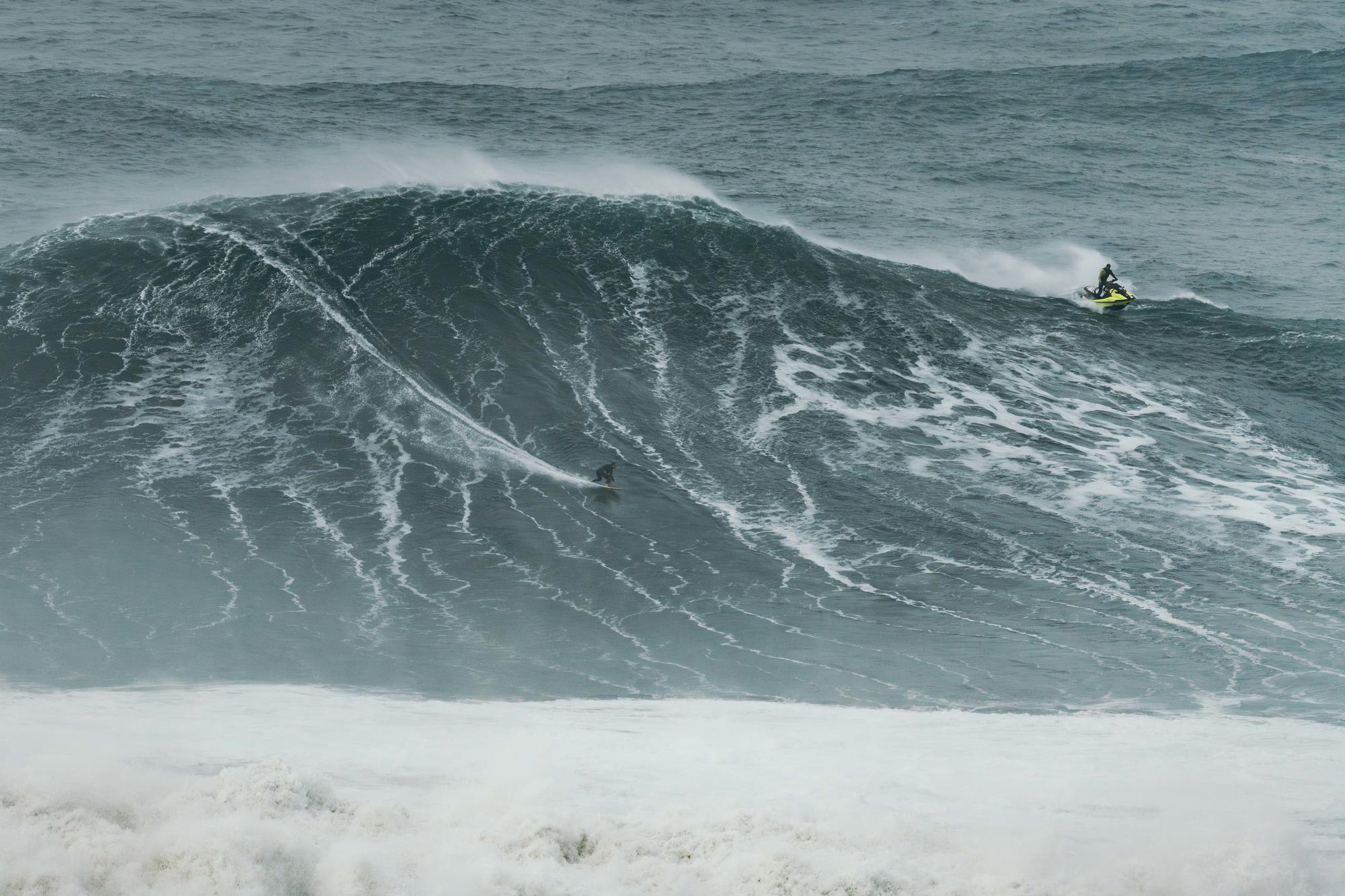 Nazare Throws Its Own New Year Party