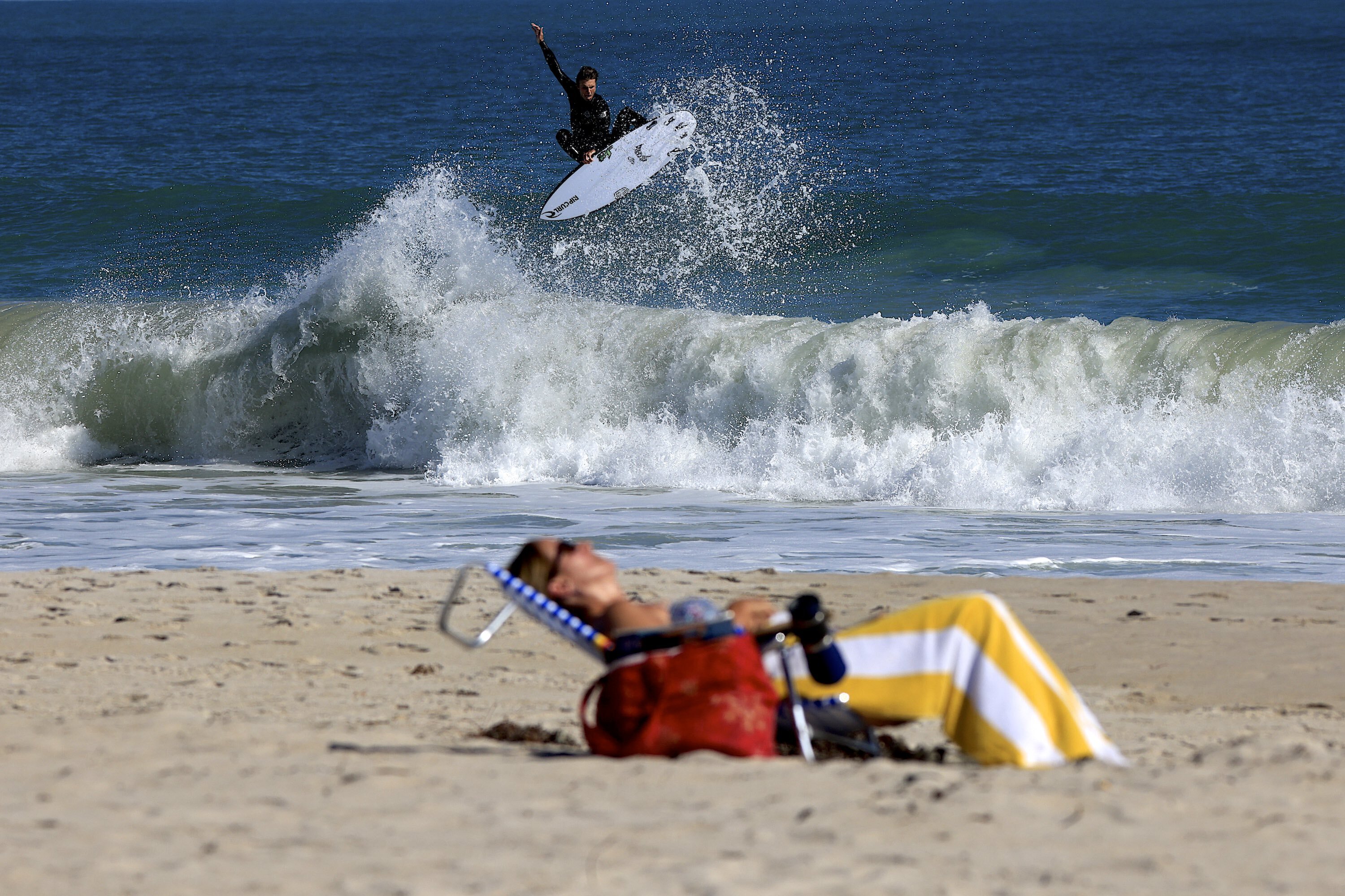 Incoming: Distinctly Springtime Surf Coming to US East Coast