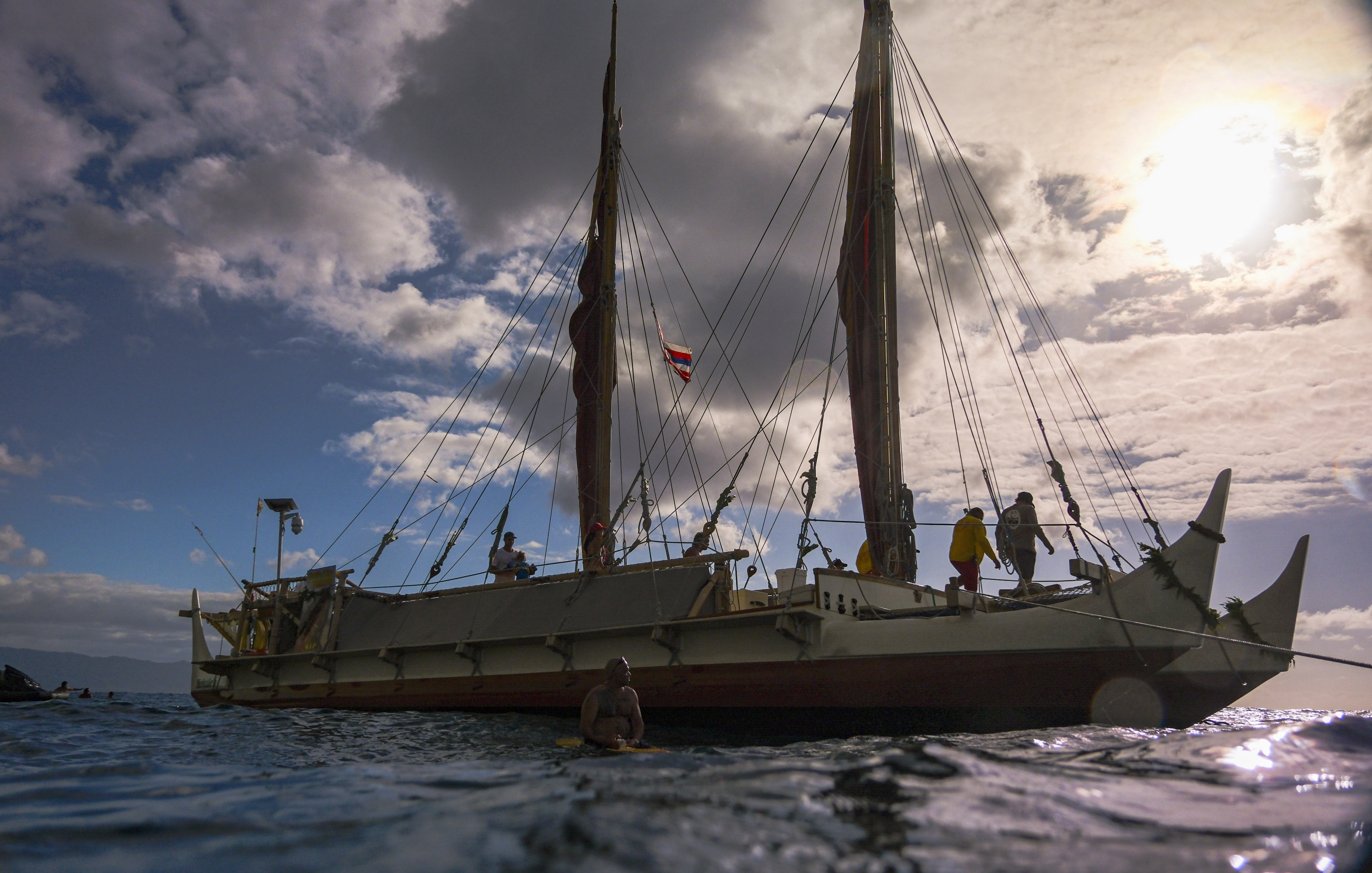 Tamayo Perry Celebrated in North Shore Paddleout