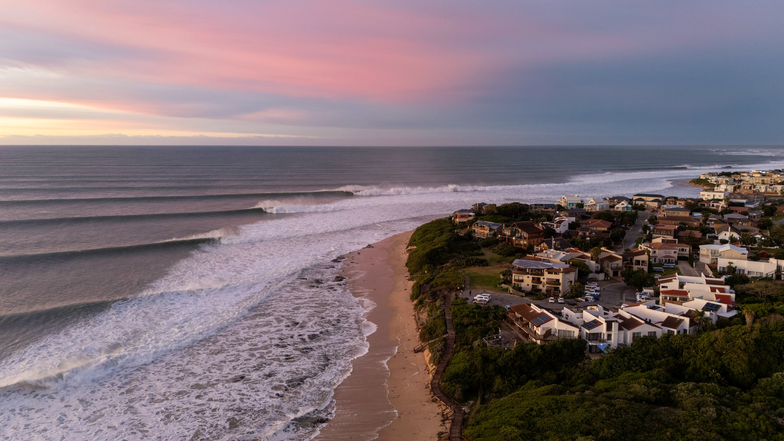 Four Days of J-Bay: “You Couldn’t Miss This!”