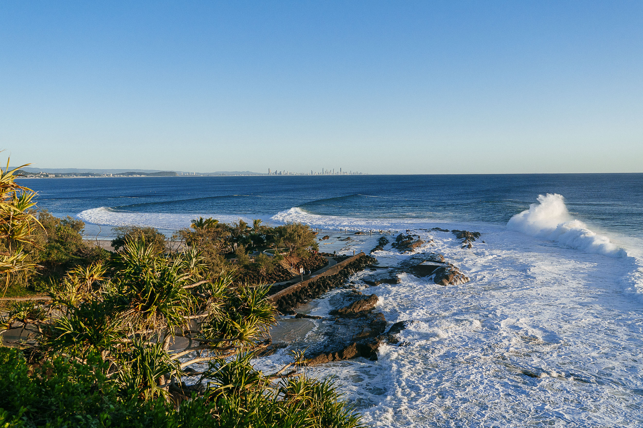 Mid-Winter Explodes: The Kirra to Snapper Run-Around